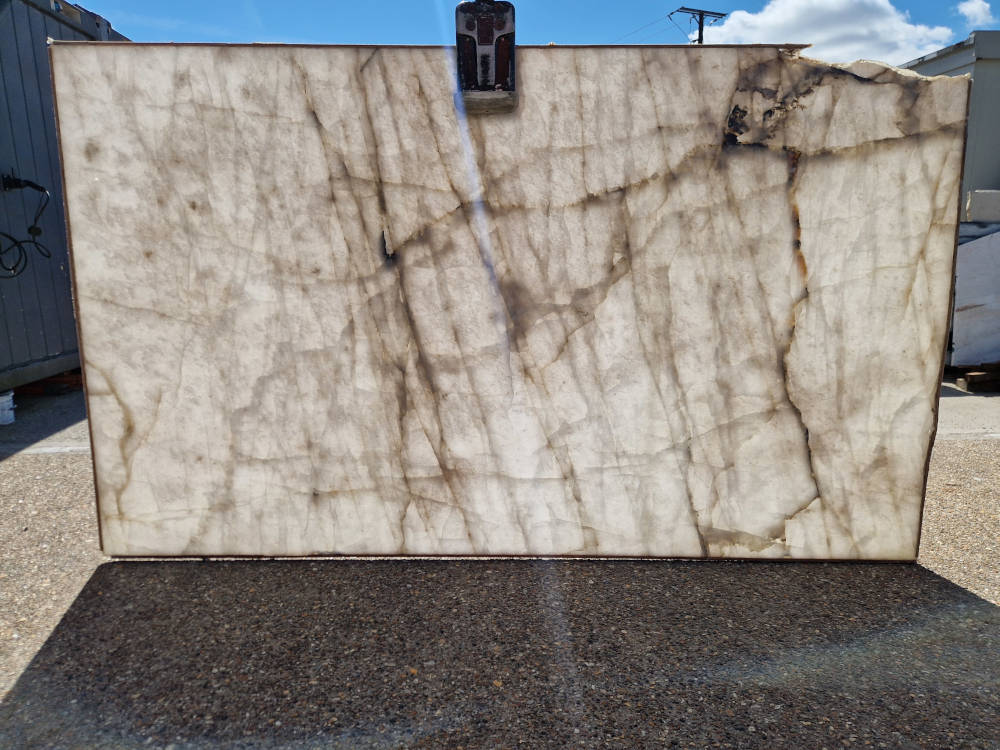 Cristallo Quartzite Slabs - Imperial Stone Group