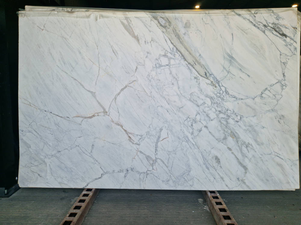 Calacatta Matarazzo Quartzite Slabs - Imperial Stone Group